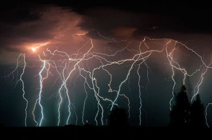 Mysterious Venezuela's Catatumbo Lightning | Amusing Planet